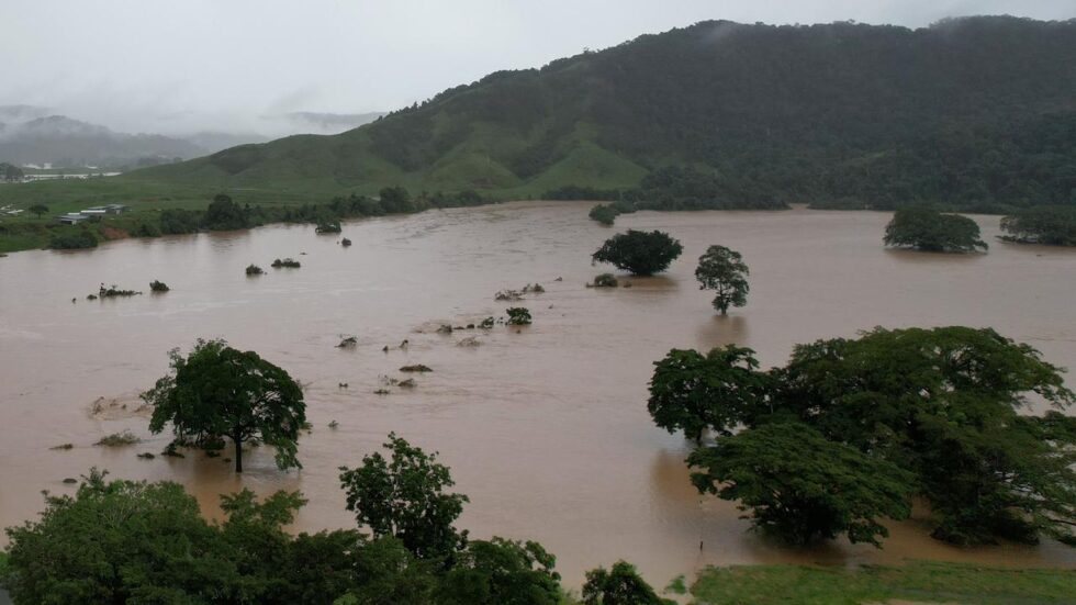 'Biggest in living memory': monster cyclone set to hit - Michael West